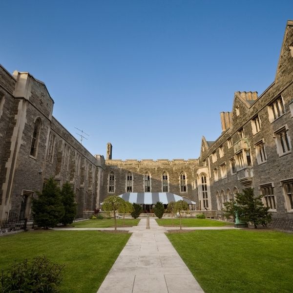 University of Toronto Acceptance Rate: Everything You Need to Know - LiwinCo